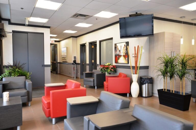 FBO Montreal - Private Airport Services for your Jet in Montreal